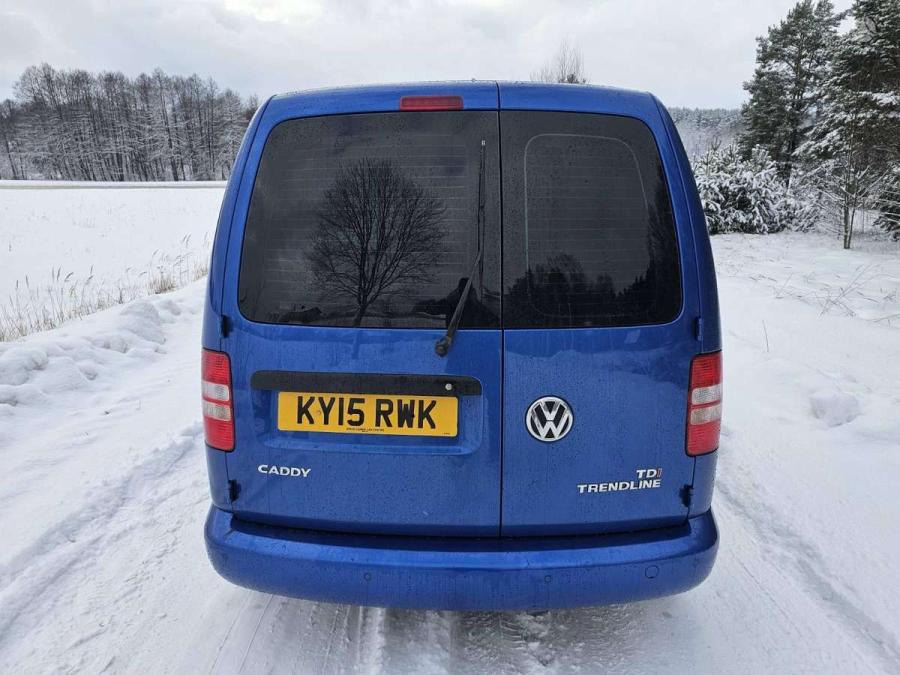 Blue Volkswagen Caddy 2015 in Salcininkai, with an engine capacity of 1.60 L and mileage of 188 thousand km for 2500 €, photo 5 on AUTOMOTO.COM.LV
