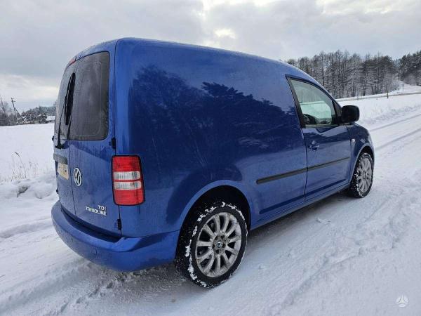 Blue Volkswagen Caddy 2015 in Salcininkai, with an engine capacity of 1.60 L and mileage of 188 thousand km for 2500 €, photo 7 on AUTOMOTO.COM.LV