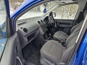 Blue Volkswagen Caddy 2015 in Salcininkai, with an engine capacity of 1.60 L and mileage of 188 thousand km for 2500 €, photo 9 on AUTOMOTO.COM.LV