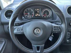 Blue Volkswagen Caddy 2015 in Vilnius, with an engine capacity of 1.60 L and mileage of 227 thousand km for 9250 €, photo 7 on AUTOMOTO.COM.LV