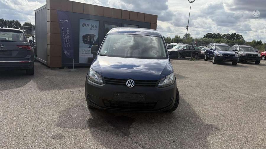 Blue Volkswagen Caddy 2015 in Marijampole, with an engine capacity of 1.60 L and mileage of 290 thousand km for 6999 €, photo 9 on AUTOMOTO.COM.LV