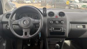 Blue Volkswagen Caddy 2015 in Marijampole, with an engine capacity of 1.60 L and mileage of 290 thousand km for 6999 €, photo 13 on AUTOMOTO.COM.LV