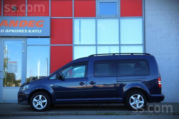 Blue Volkswagen Caddy 2015 in Riga, with an engine capacity of 2.00 L and mileage of 182 thousand km for 8995 €, photo 3 on AUTOMOTO.COM.LV