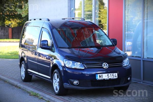 Blue Volkswagen Caddy 2015 in Riga, with an engine capacity of 2.00 L and mileage of 182 thousand km for 8995 €, photo 5 on AUTOMOTO.COM.LV