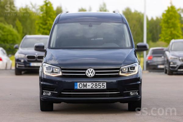 Blue Volkswagen Caddy 2016 in Jelgava, with an engine capacity of 2.00 L and mileage of 0 thousand km for 13700 €, photo 2 on AUTOMOTO.COM.LV