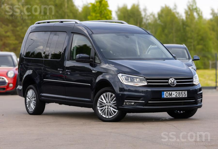 Blue Volkswagen Caddy 2016 in Jelgava, with an engine capacity of 2.00 L and mileage of 0 thousand km for 13700 €, photo 4 on AUTOMOTO.COM.LV