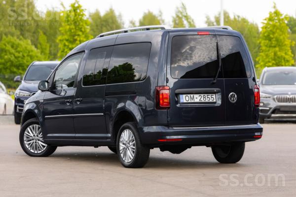 Blue Volkswagen Caddy 2016 in Jelgava, with an engine capacity of 2.00 L and mileage of 0 thousand km for 13700 €, photo 6 on AUTOMOTO.COM.LV