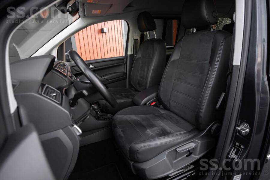 Blue Volkswagen Caddy 2016 in Jelgava, with an engine capacity of 2.00 L and mileage of 0 thousand km for 13700 €, photo 12 on AUTOMOTO.COM.LV