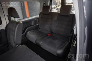 Blue Volkswagen Caddy 2016 in Jelgava, with an engine capacity of 2.00 L and mileage of 0 thousand km for 13700 €, photo 14 on AUTOMOTO.COM.LV