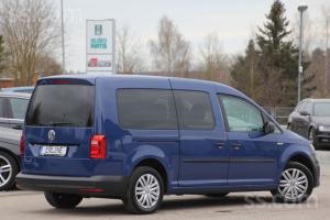 Blue Volkswagen Caddy 2016 in Tukums, with an engine capacity of 2.00 L and mileage of 294 thousand km for 8990 €, photo 3 on AUTOMOTO.COM.LV