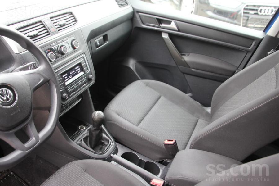 Blue Volkswagen Caddy 2016 in Tukums, with an engine capacity of 2.00 L and mileage of 294 thousand km for 8990 €, photo 8 on AUTOMOTO.COM.LV