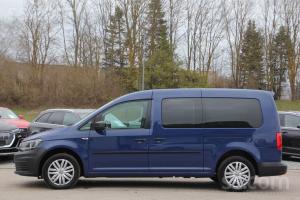 Blue Volkswagen Caddy 2016 in Tukums, with an engine capacity of 2.00 L and mileage of 294 thousand km for 8990 €, photo 11 on AUTOMOTO.COM.LV