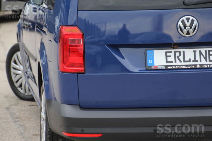 Blue Volkswagen Caddy 2016 in Tukums, with an engine capacity of 2.00 L and mileage of 294 thousand km for 8990 €, photo 24 on AUTOMOTO.COM.LV