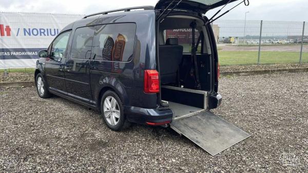 Zils Volkswagen Caddy 2016 Marijampole, ar dzinēja tilpumu 2.00 L un nobraukumu 310 tūkst. km par 9790 €, foto 4 vietnē AUTOMOTO.COM.LV