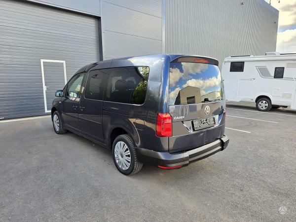 Blue Volkswagen Caddy 2016 in Kaunas, with an engine capacity of 1.97 L and mileage of 338 thousand km for 4800 €, photo 6 on AUTOMOTO.COM.LV