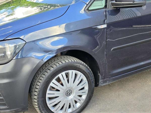 Blue Volkswagen Caddy 2016 in Kaunas, with an engine capacity of 1.97 L and mileage of 338 thousand km for 4800 €, photo 9 on AUTOMOTO.COM.LV