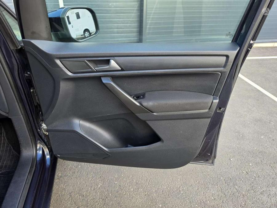 Zils Volkswagen Caddy 2016 Kauņa, ar dzinēja tilpumu 1.97 L un nobraukumu 338 tūkst. km par 4800 €, foto 26 vietnē AUTOMOTO.COM.LV