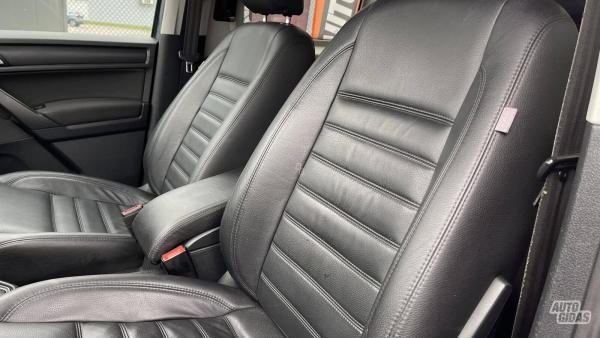 Blue Volkswagen Caddy 2016 in Marijampole, with an engine capacity of 2.00 L and mileage of 310 thousand km for 9790 €, photo 3 on AUTOMOTO.COM.LV