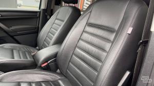 Blue Volkswagen Caddy 2016 in Marijampole, with an engine capacity of 2.00 L and mileage of 310 thousand km for 9790 €, photo 4 on AUTOMOTO.COM.LV
