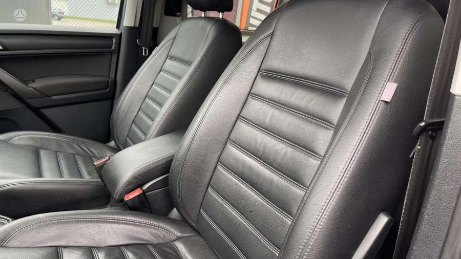 Zils Volkswagen Caddy 2016 Marijampole, ar dzinēja tilpumu 1.97 L un nobraukumu 310 tūkst. km par 9790 €, foto 19 vietnē AUTOMOTO.COM.LV