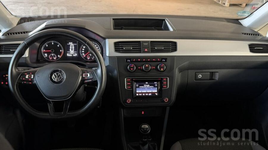 Blue Volkswagen Caddy 2016 in Riga, with an engine capacity of 2.00 L and mileage of 222 thousand km for 10500 €, photo 13 on AUTOMOTO.COM.LV
