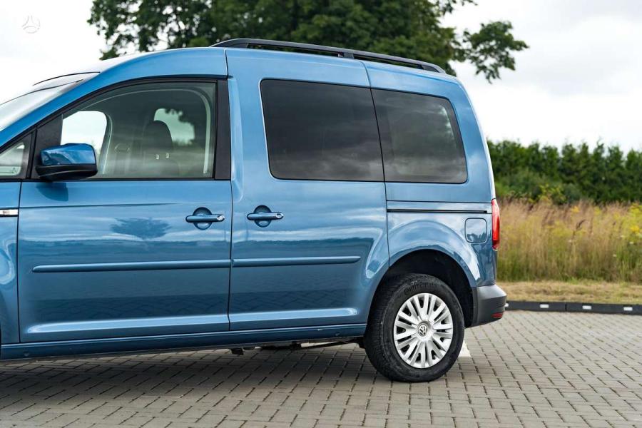 Zils Volkswagen Caddy 2019 Klaipėda, ar dzinēja tilpumu 1.97 L un nobraukumu 101 tūkst. km par 13500 €, foto 7 vietnē AUTOMOTO.COM.LV