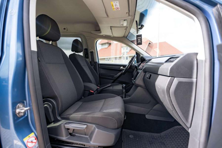 Zils Volkswagen Caddy 2019 Klaipėda, ar dzinēja tilpumu 1.97 L un nobraukumu 101 tūkst. km par 13500 €, foto 31 vietnē AUTOMOTO.COM.LV