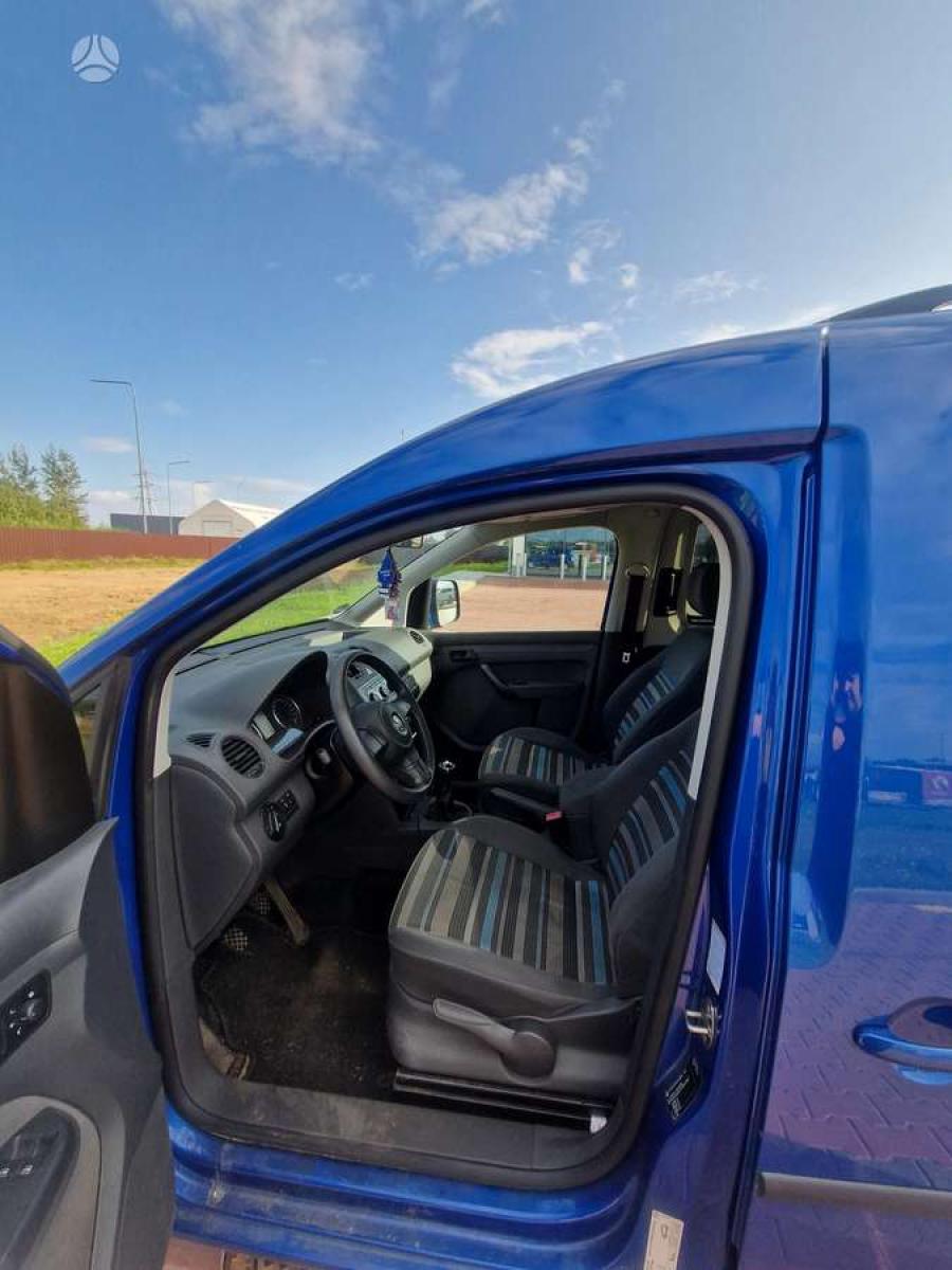 Zils Volkswagen Caddy 2011 Kauņa, ar dzinēja tilpumu 1.20 L un nobraukumu 230 tūkst. km par 4000 €, foto 14 vietnē AUTOMOTO.COM.LV