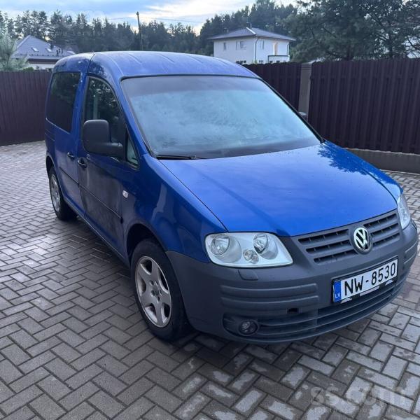 Zils Volkswagen Caddy 2004 Daugavpils, ar dzinēja tilpumu 1.90 L un nobraukumu 378 tūkst. km par 2450 €, foto 2 vietnē AUTOMOTO.COM.LV