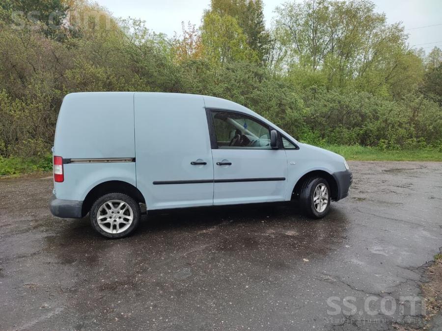 Blue Volkswagen Caddy 2007 in Riga, with an engine capacity of 2.00 L and mileage of 378 thousand km for 1595 €, photo 3 on AUTOMOTO.COM.LV