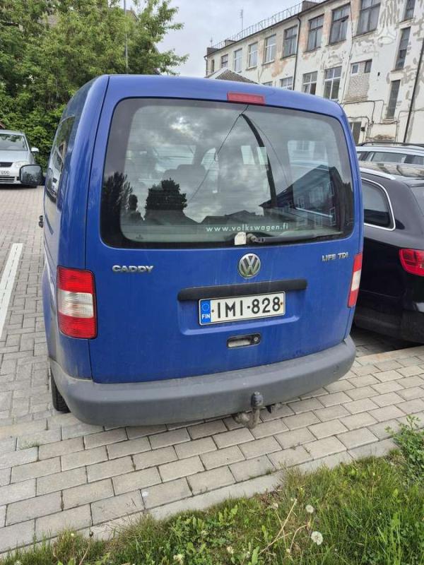 Zils Volkswagen Caddy 2004 Panevēža, ar dzinēja tilpumu 1.90 L un nobraukumu 375 tūkst. km par 1900 €, foto 2 vietnē AUTOMOTO.COM.LV