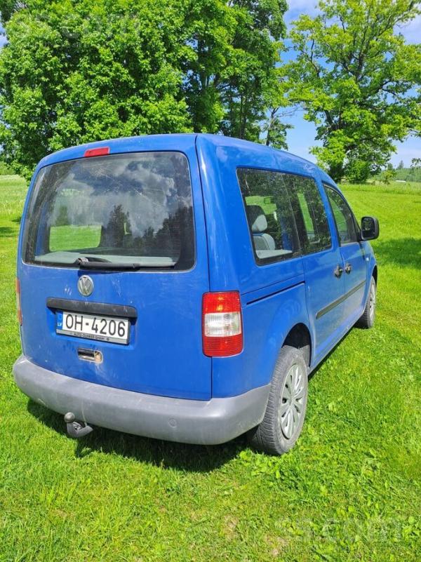 Blue Volkswagen Caddy 2006 in Aluksne, with an engine capacity of 1.40 L and mileage of 200 thousand km for 3650 €, photo 5 on AUTOMOTO.COM.LV