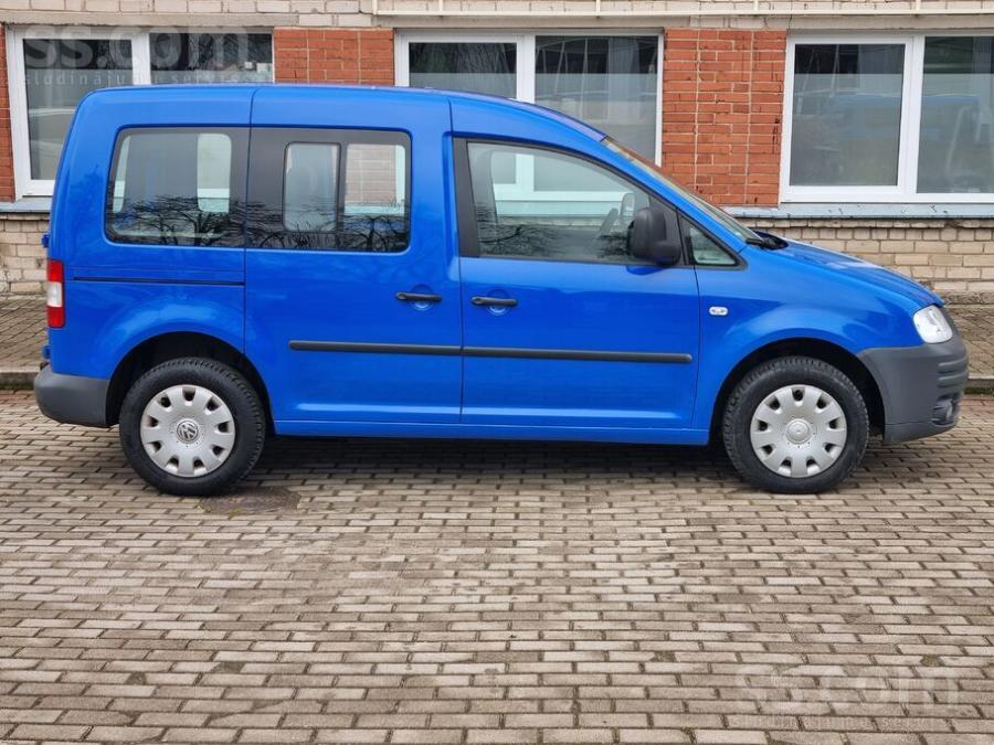 Zils Volkswagen Caddy 2006 Ogre, ar dzinēja tilpumu 1.90 L un nobraukumu 286 tūkst. km par 4750 €, foto 5 vietnē AUTOMOTO.COM.LV