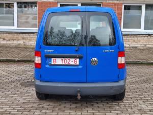 Zils Volkswagen Caddy 2006 Ogre, ar dzinēja tilpumu 1.90 L un nobraukumu 286 tūkst. km par 4750 €, foto 8 vietnē AUTOMOTO.COM.LV