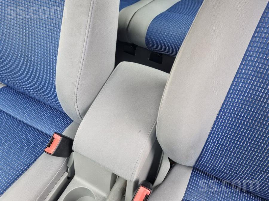 Zils Volkswagen Caddy 2006 Ogre, ar dzinēja tilpumu 1.90 L un nobraukumu 286 tūkst. km par 4750 €, foto 19 vietnē AUTOMOTO.COM.LV