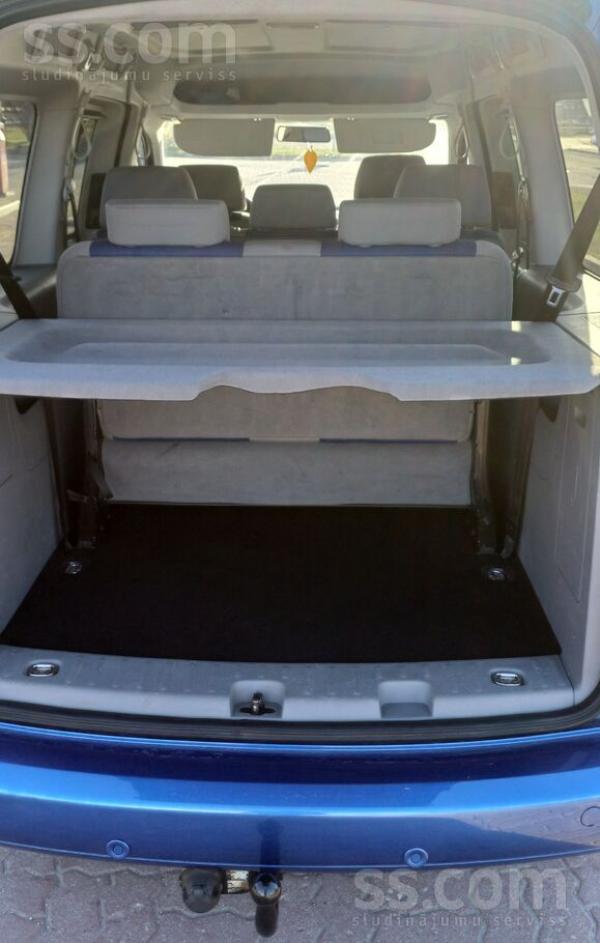 Blue Volkswagen Caddy 2008 in Riga, with an engine capacity of 1.90 L and mileage of 368 thousand km for 4950 €, photo 7 on AUTOMOTO.COM.LV