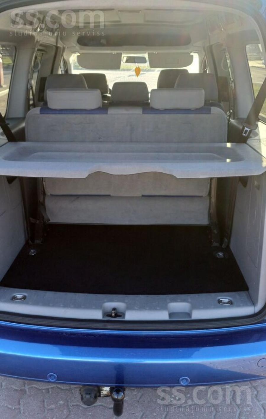 Zils Volkswagen Caddy 2008 Rīga, ar dzinēja tilpumu 1.90 L un nobraukumu 368 tūkst. km par 4950 €, foto 8 vietnē AUTOMOTO.COM.LV