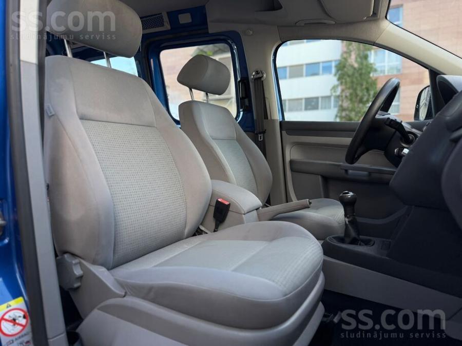 Zils Volkswagen Caddy 2008 Rīga, ar dzinēja tilpumu 1.40 L un nobraukumu 0 tūkst. km par 4300 €, foto 4 vietnē AUTOMOTO.COM.LV
