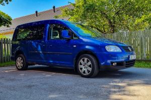 Zils Volkswagen Caddy 2009 Tartu, ar dzinēja tilpumu 1.98 L un nobraukumu 330 tūkst. km par 3900 €, foto  vietnē AUTOMOTO.COM.LV