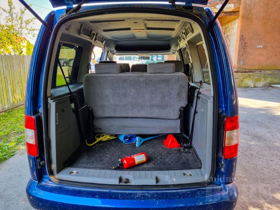 Zils Volkswagen Caddy 2009 Tartu, ar dzinēja tilpumu 1.98 L un nobraukumu 330 tūkst. km par 3900 €, foto 9 vietnē AUTOMOTO.COM.LV