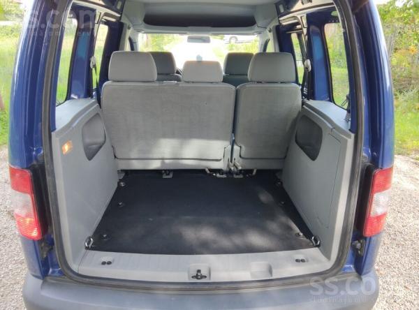 Blue Volkswagen Caddy 2009 in Riga, with an engine capacity of 1.90 L and mileage of 314 thousand km for 4790 €, photo 9 on AUTOMOTO.COM.LV
