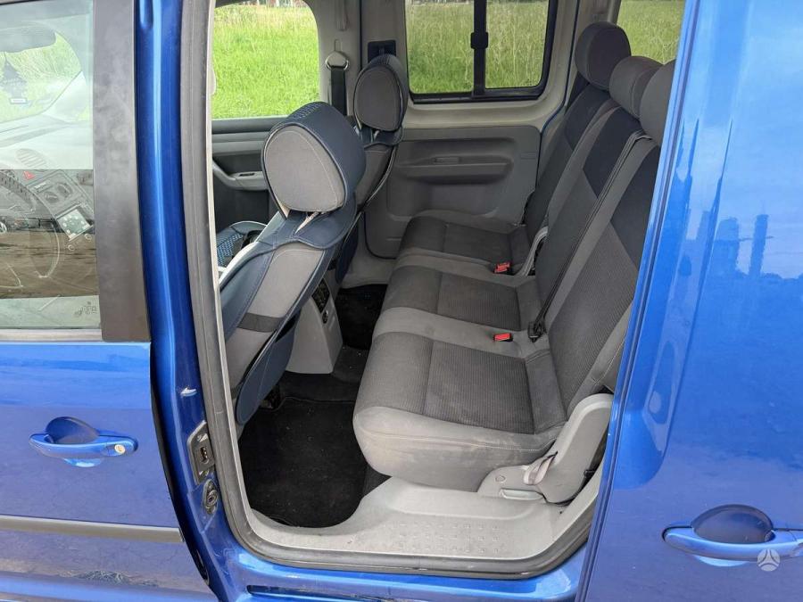 Zils Volkswagen Caddy 2010 Panevēža, ar dzinēja tilpumu 1.90 L un nobraukumu 0 tūkst. km par 5000 €, foto 10 vietnē AUTOMOTO.COM.LV