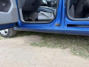 Zils Volkswagen Caddy 2010 Panevēža, ar dzinēja tilpumu 1.90 L un nobraukumu 0 tūkst. km par 5000 €, foto 11 vietnē AUTOMOTO.COM.LV