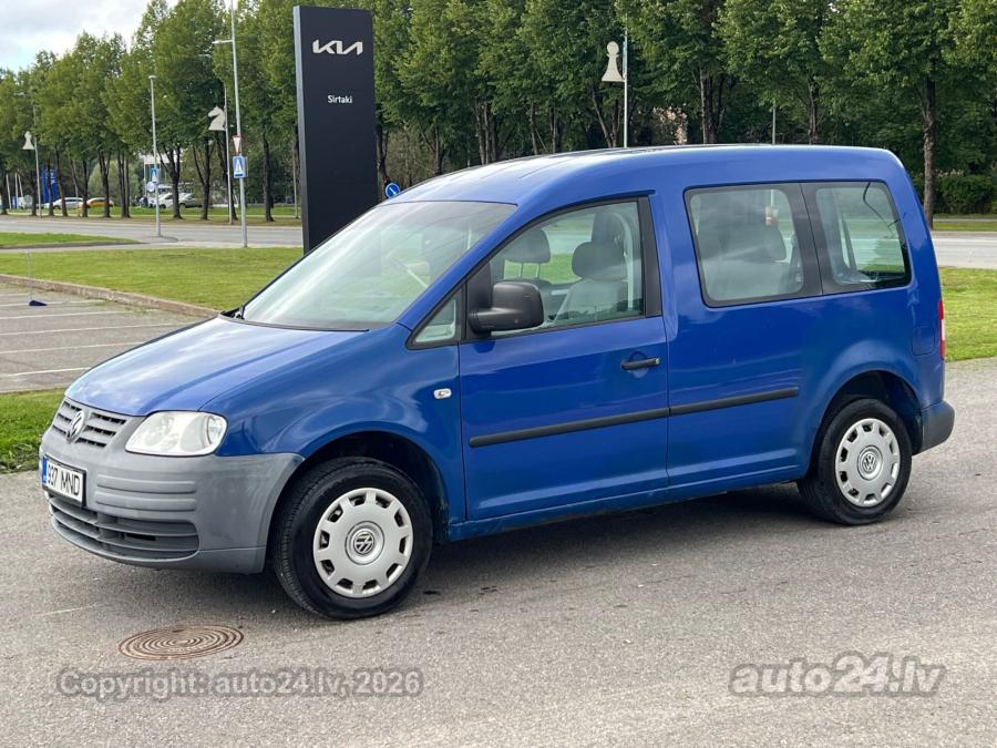 Blue Volkswagen Caddy 2010 in Narva, with an engine capacity of 1.40 L and mileage of 235 thousand km for 1999 €, photo 1 on AUTOMOTO.COM.LV