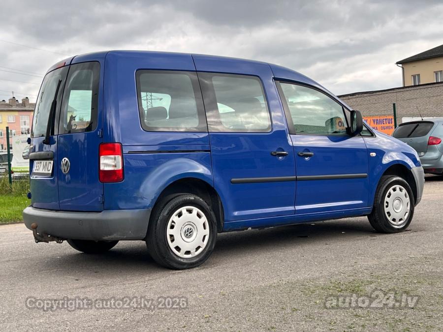 Blue Volkswagen Caddy 2010 in Narva, with an engine capacity of 1.40 L and mileage of 235 thousand km for 1999 €, photo 4 on AUTOMOTO.COM.LV