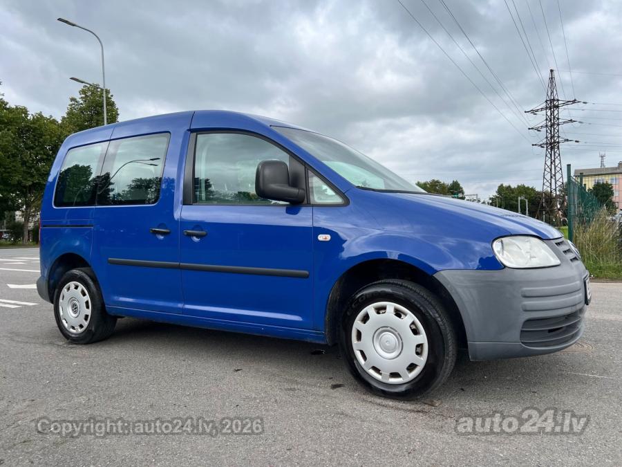 Blue Volkswagen Caddy 2010 in Narva, with an engine capacity of 1.40 L and mileage of 235 thousand km for 1999 €, photo 15 on AUTOMOTO.COM.LV