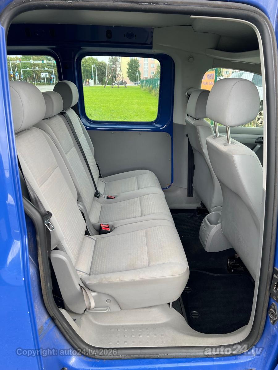 Blue Volkswagen Caddy 2010 in Narva, with an engine capacity of 1.40 L and mileage of 235 thousand km for 1999 €, photo 17 on AUTOMOTO.COM.LV