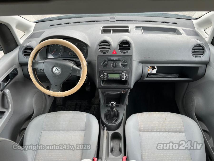 Blue Volkswagen Caddy 2010 in Narva, with an engine capacity of 1.40 L and mileage of 235 thousand km for 1999 €, photo 18 on AUTOMOTO.COM.LV