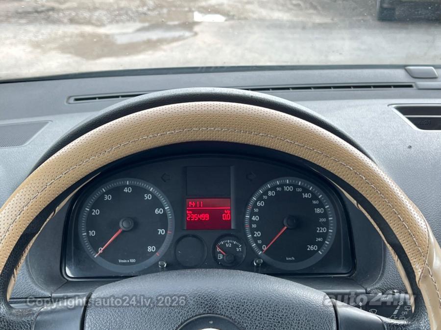 Blue Volkswagen Caddy 2010 in Narva, with an engine capacity of 1.40 L and mileage of 235 thousand km for 1999 €, photo 21 on AUTOMOTO.COM.LV