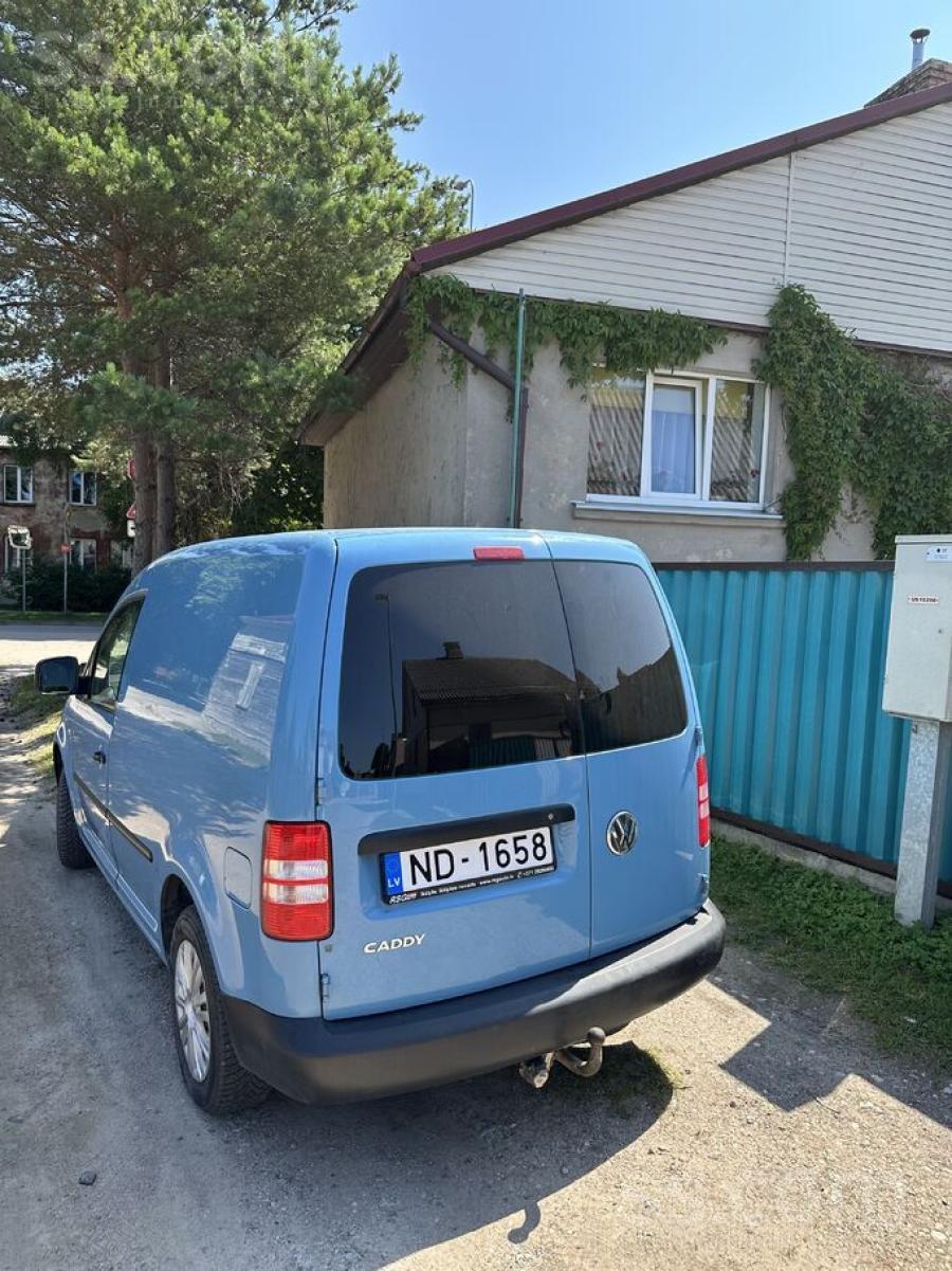 Zils Volkswagen Caddy 2011 Liepāja, ar dzinēja tilpumu 1.60 L un nobraukumu 245 tūkst. km par 5300 €, foto 5 vietnē AUTOMOTO.COM.LV